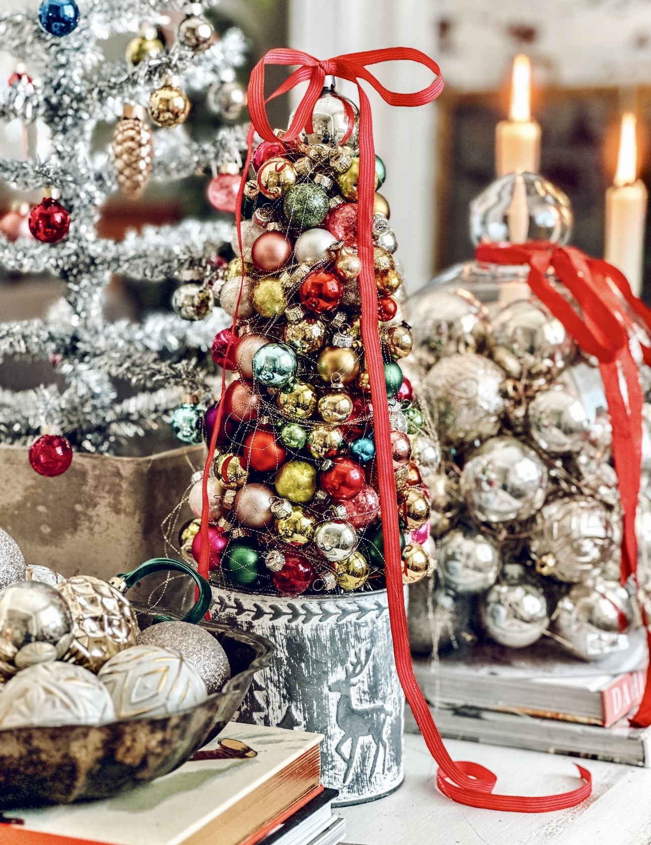 The 12 DIYs of Christmas - ornament tree - LeCultivateur